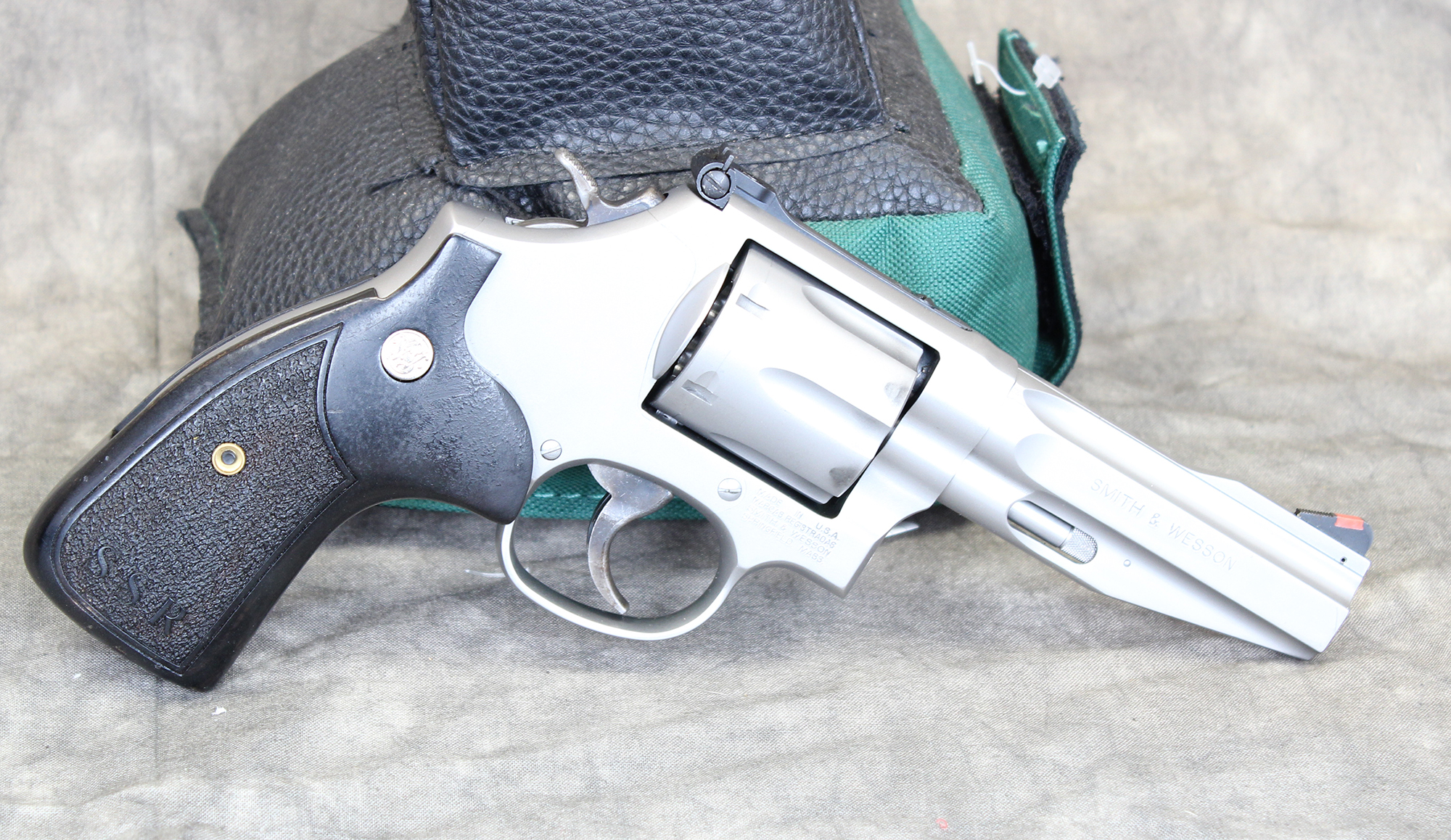 Smith & Wesson ~ 686-6 ~ .357 Magnum | Bass Pro Shops